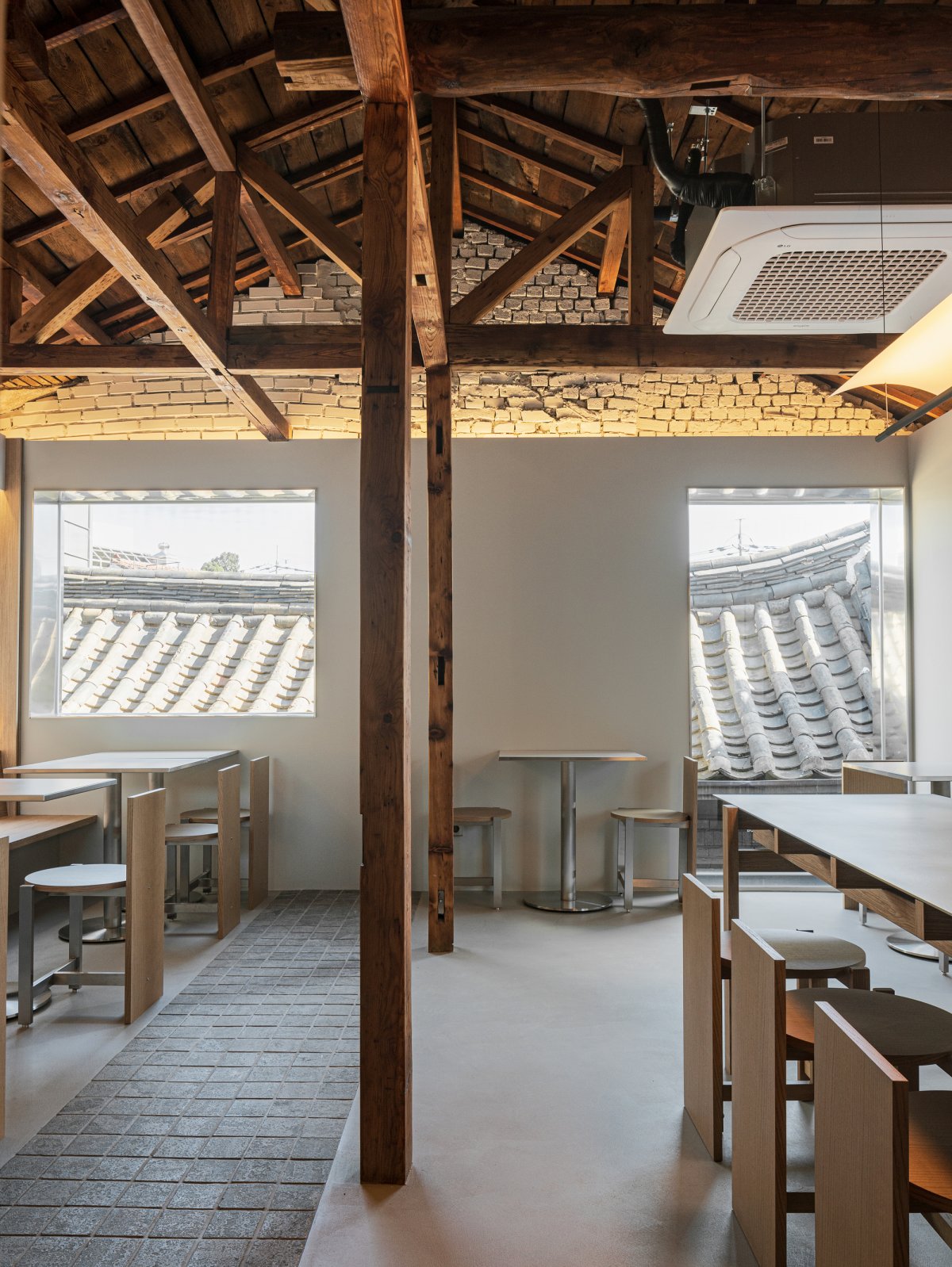 YINJISPACE - Oftn Studio x Onecafe